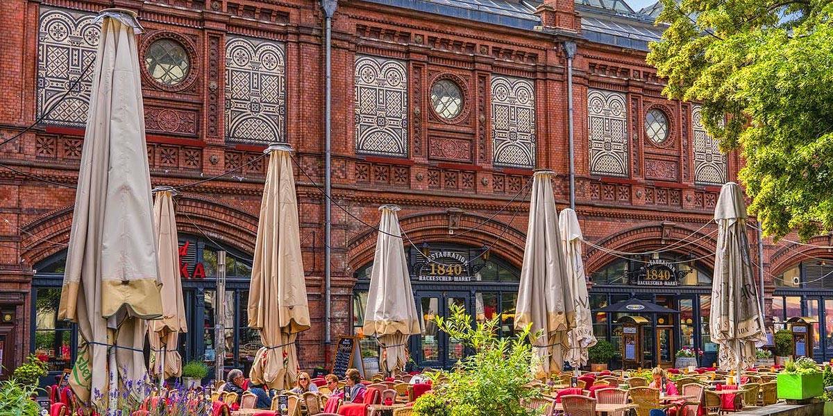 Rundgänge durch die Hackeschen Höfe, die Spandauer Vorstadt und das ...